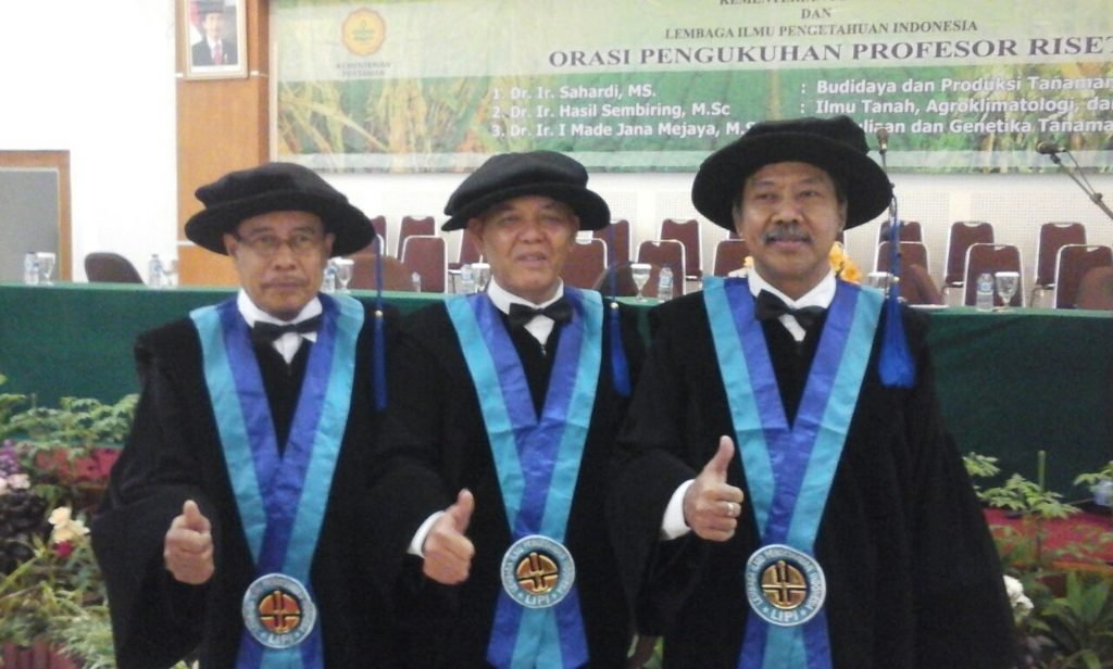 Prof. (Riset). Dr. Ir. Achmad Suryana, MS : Inovator Sosial Ekonomi ...