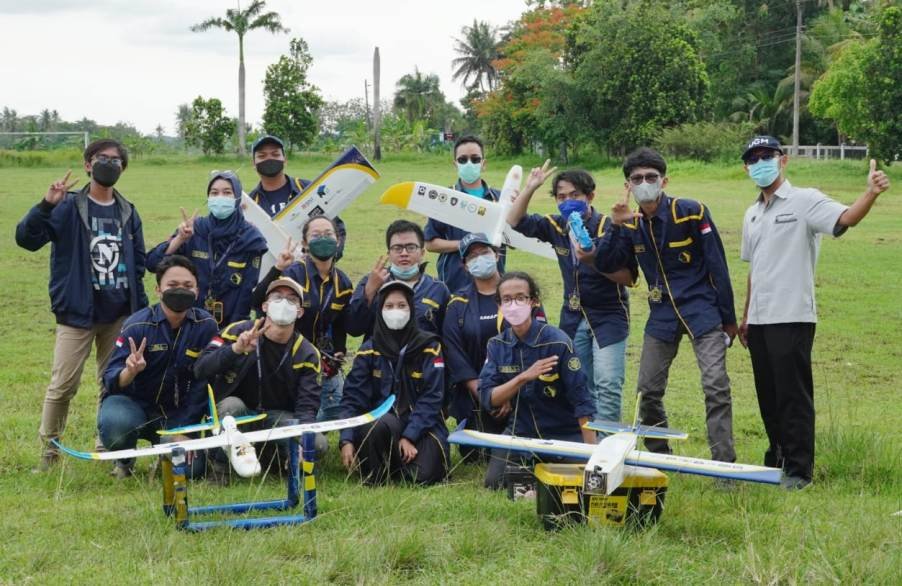 UGM Juara Umum Kontes Robot Terbang Indonesia 2021 - Technology Indonesia